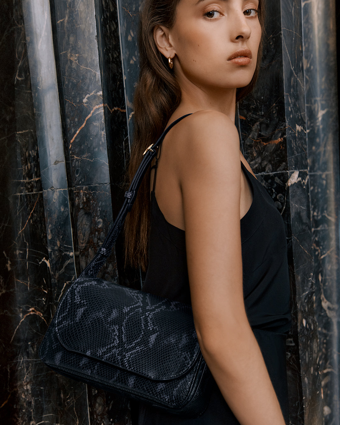 Concertina Shoulder Bag (Snake) – Cuyana