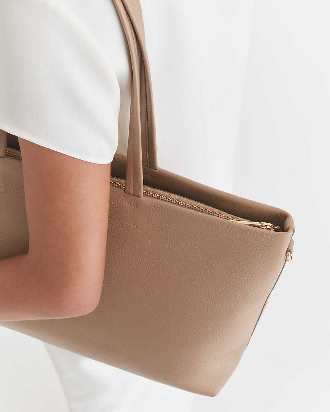 Small Easy Zipper Tote – Cuyana